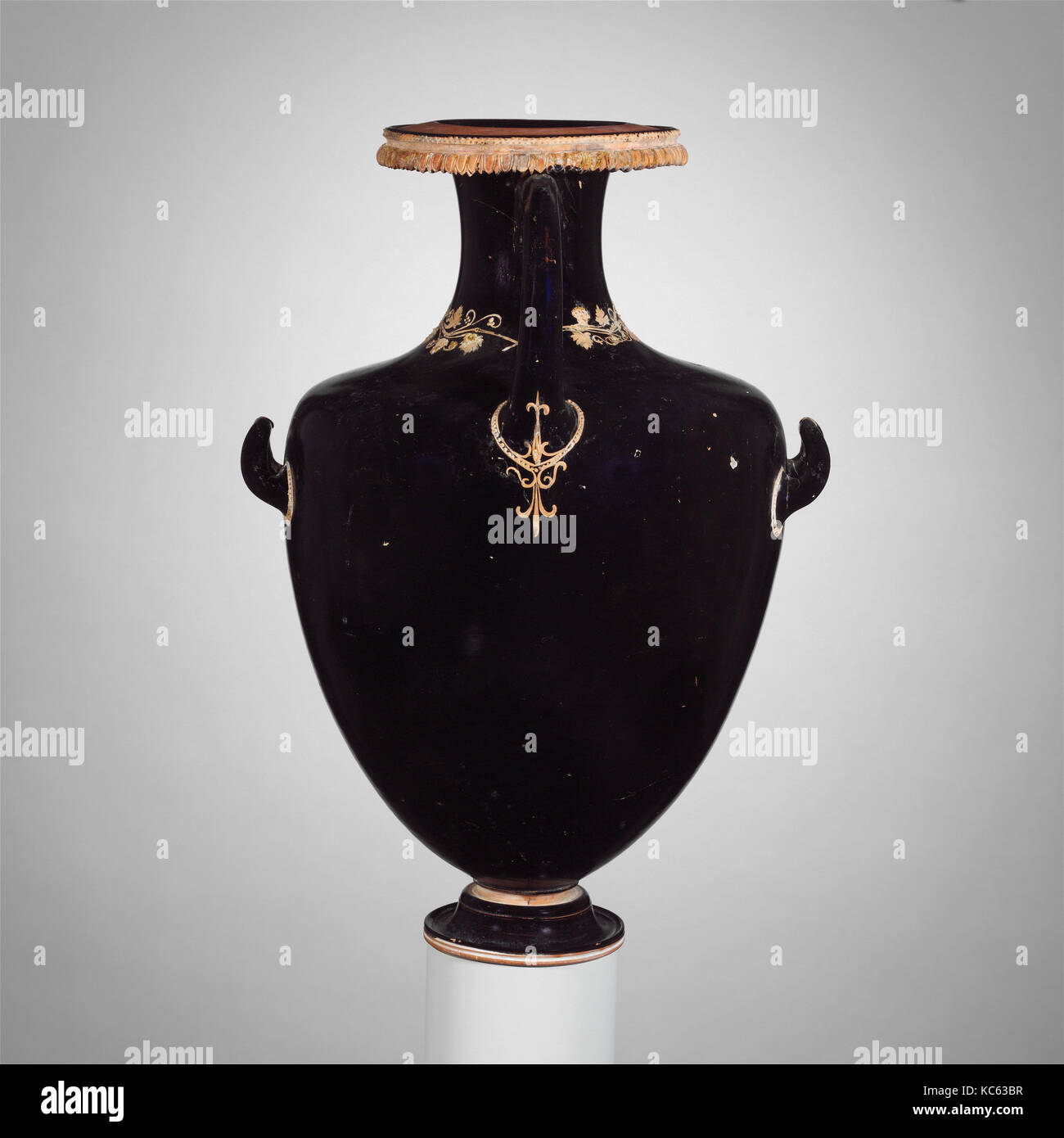 Terracotta hydria (water jar), Late Classical, 4th century B.C., Greek ...