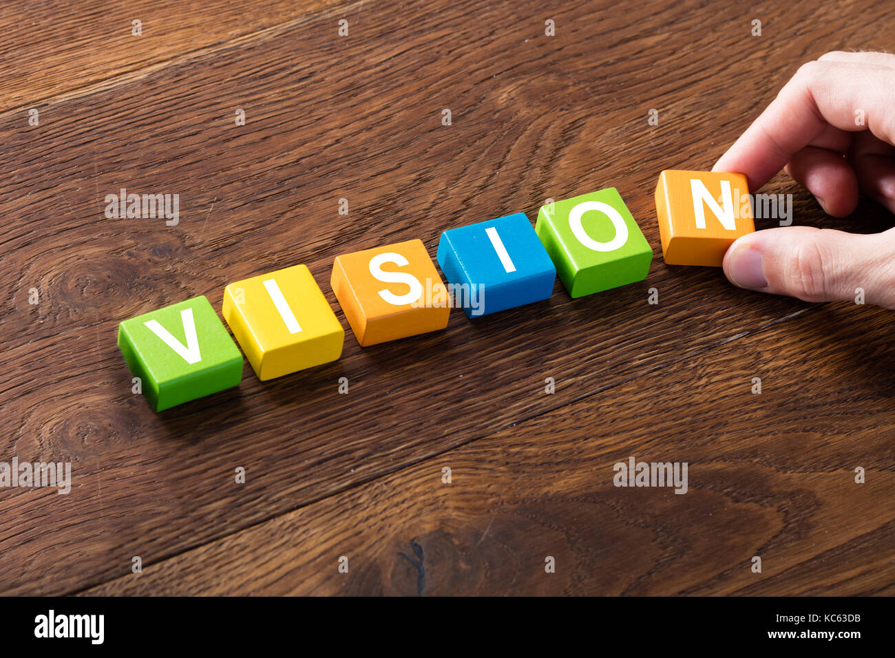 Adjusting aim hi-res stock photography and images - Alamy