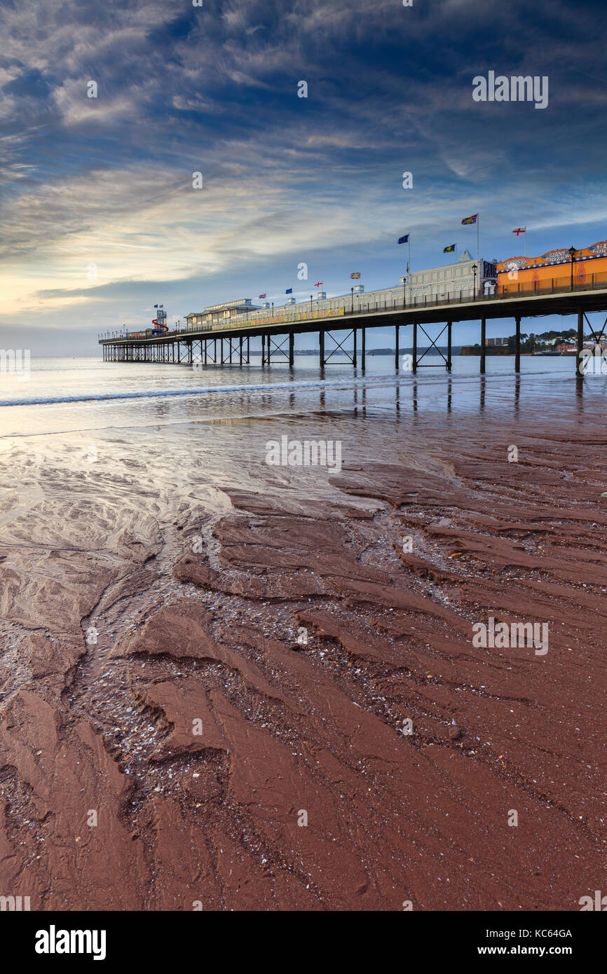 Devon pier hi-res stock photography and images - Alamy