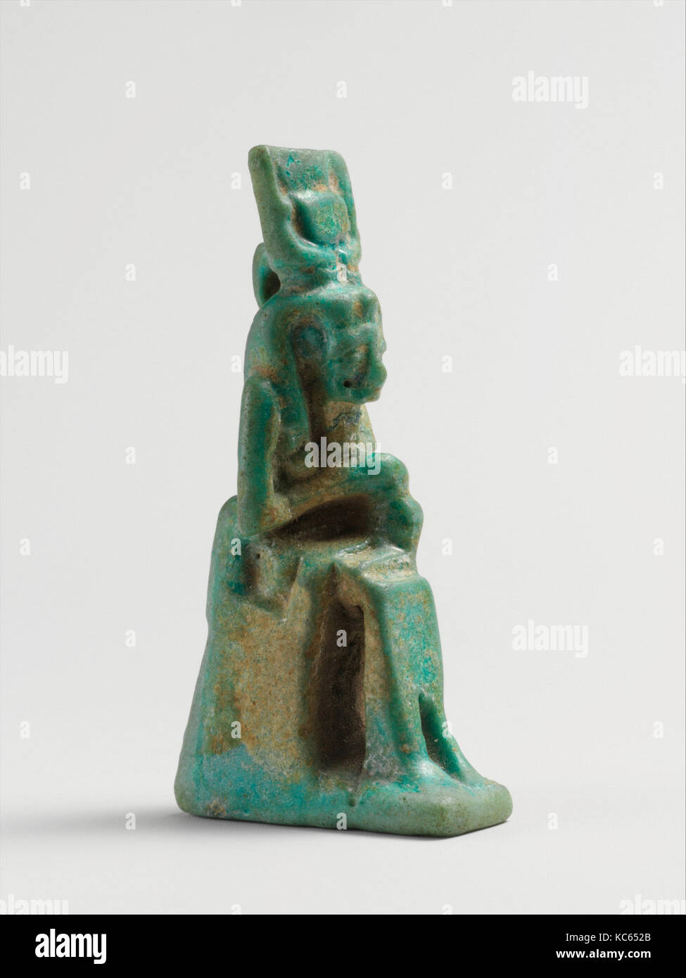 Isis hellenistic hi-res stock photography and images - Alamy