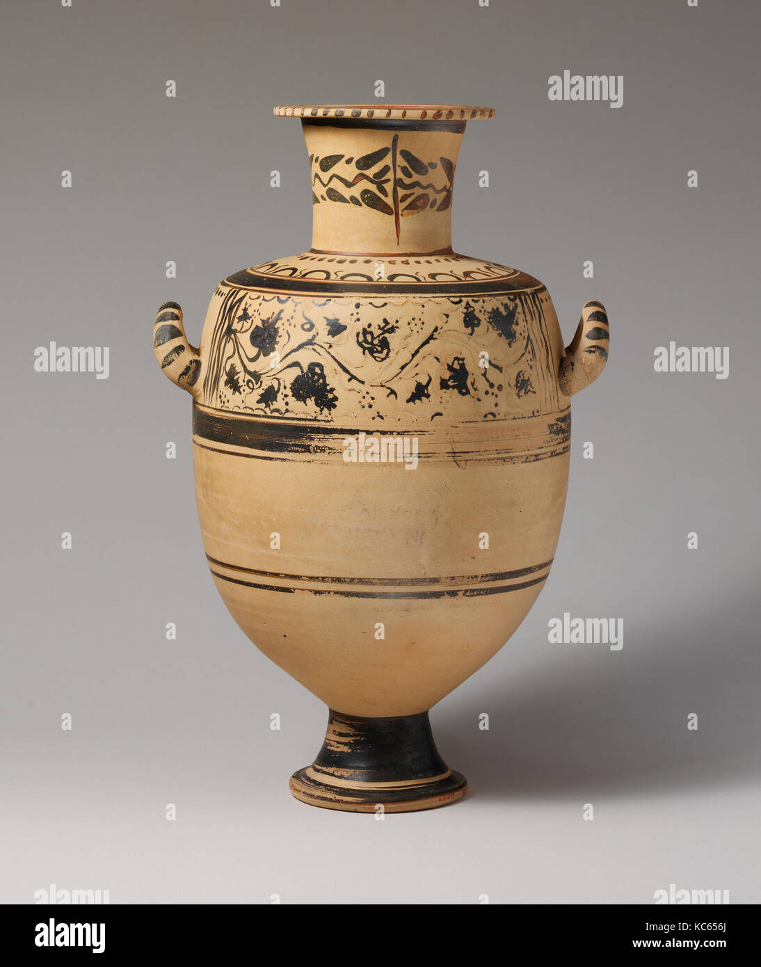 Hadra vases hi-res stock photography and images - Alamy