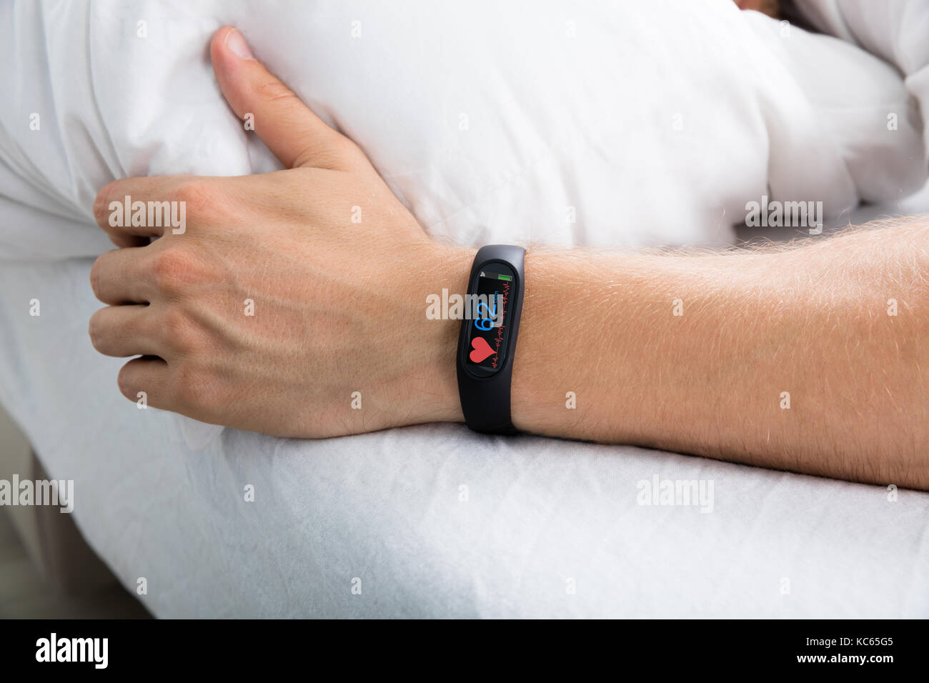 Fitness tracker man hi-res stock photography and images - Alamy