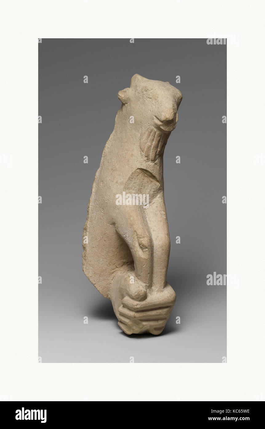 Limestone statue fragment hi-res stock photography and images - Alamy