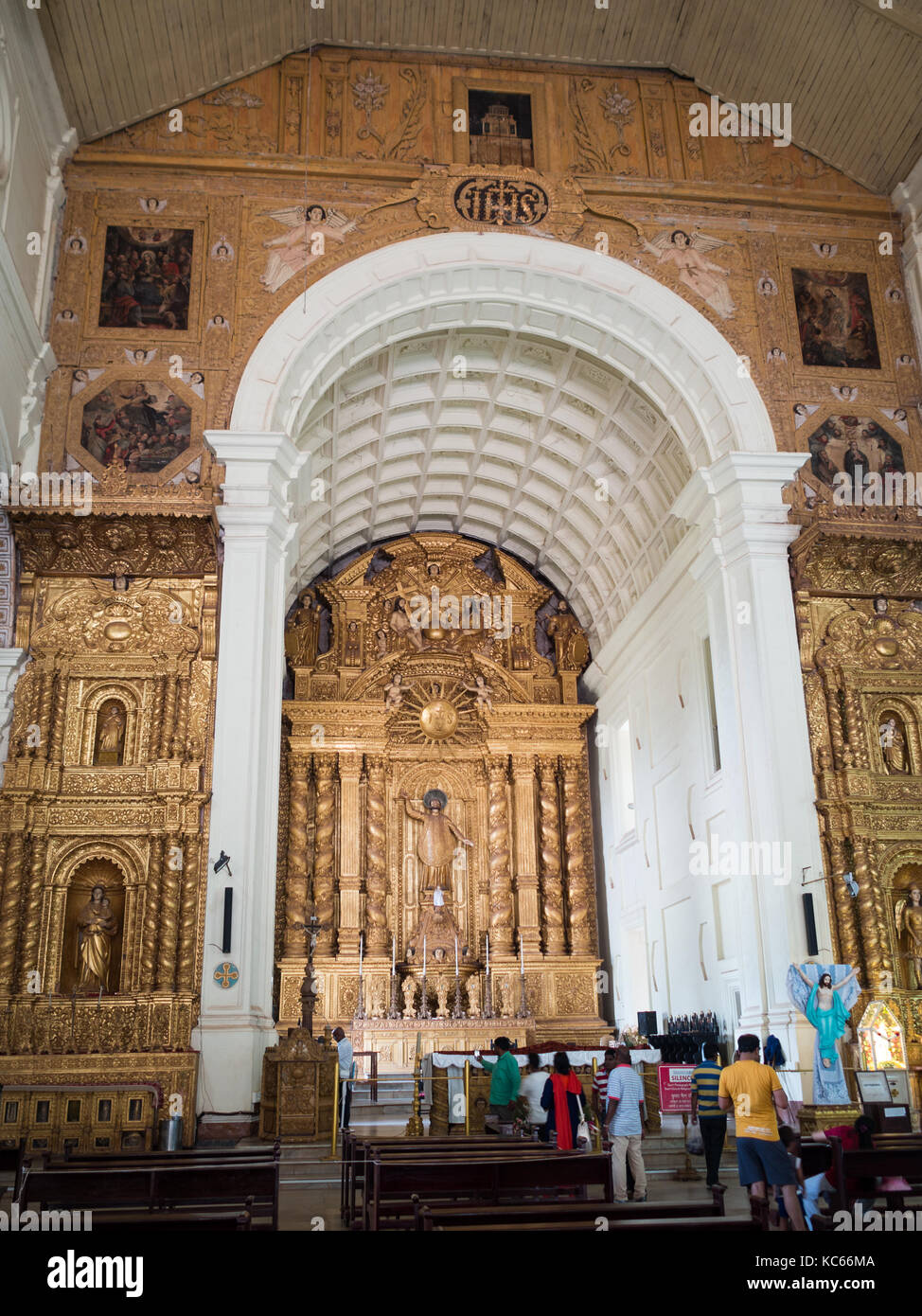 Altar basilica of bom jesus hi-res stock photography and images - Alamy