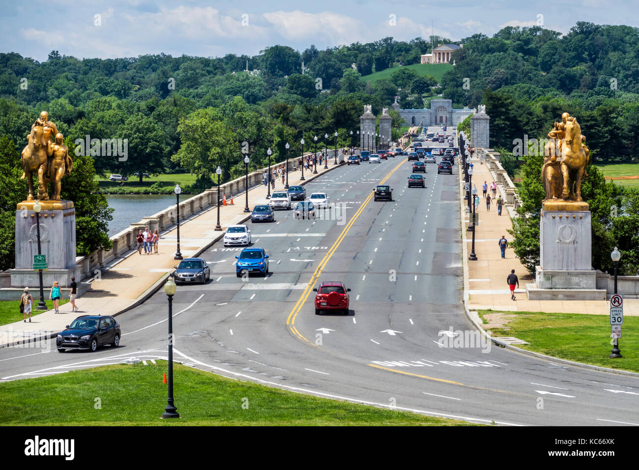 Washington DC,Arlington Memorial Bridge,traffic,Arlington National ...