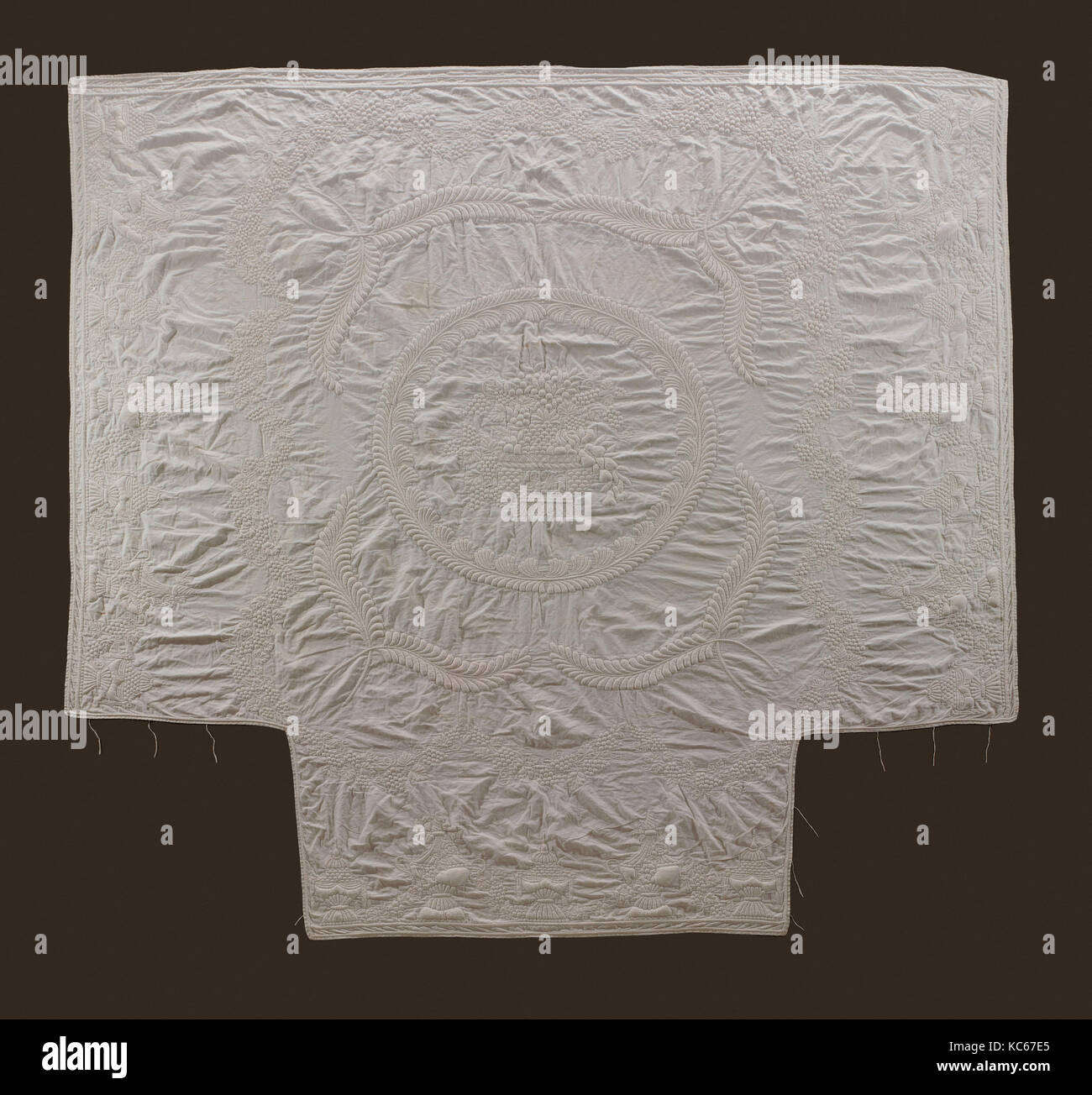 Wholecloth whitework quilt hi-res stock photography and images - Alamy