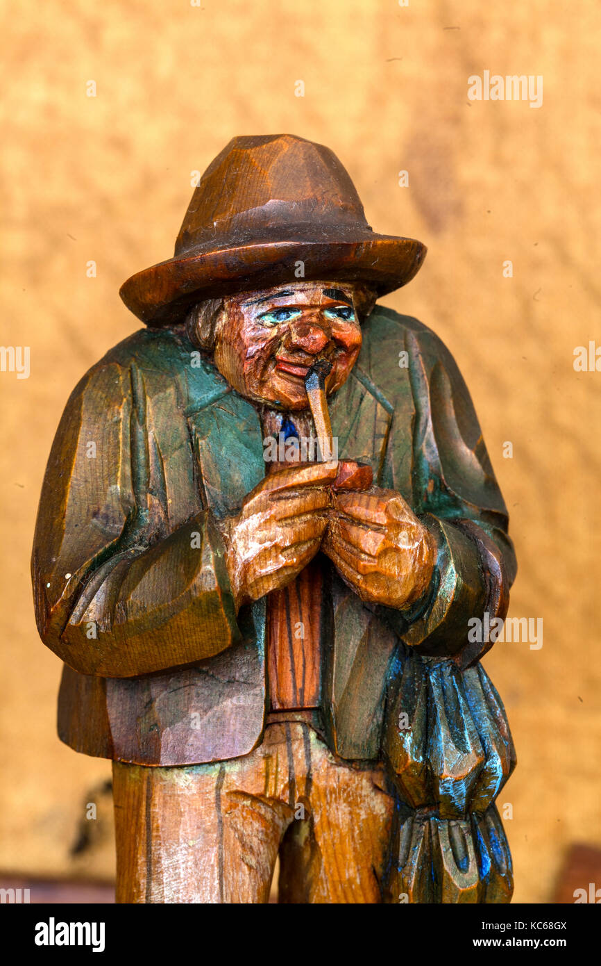 Old man smoking a pipe hi-res stock photography and images - Alamy