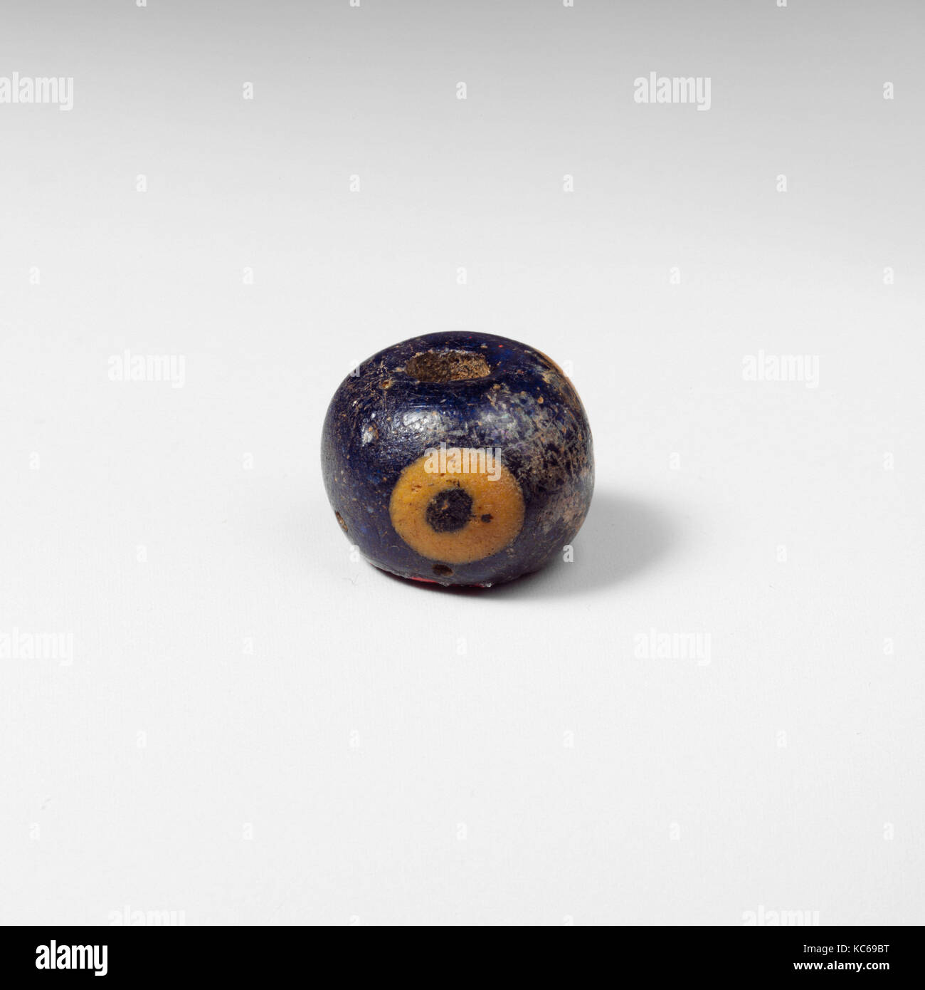 Glass eye bead, Glass; rod-formed and trailed, L.: 3/8 in. (1 cm ...