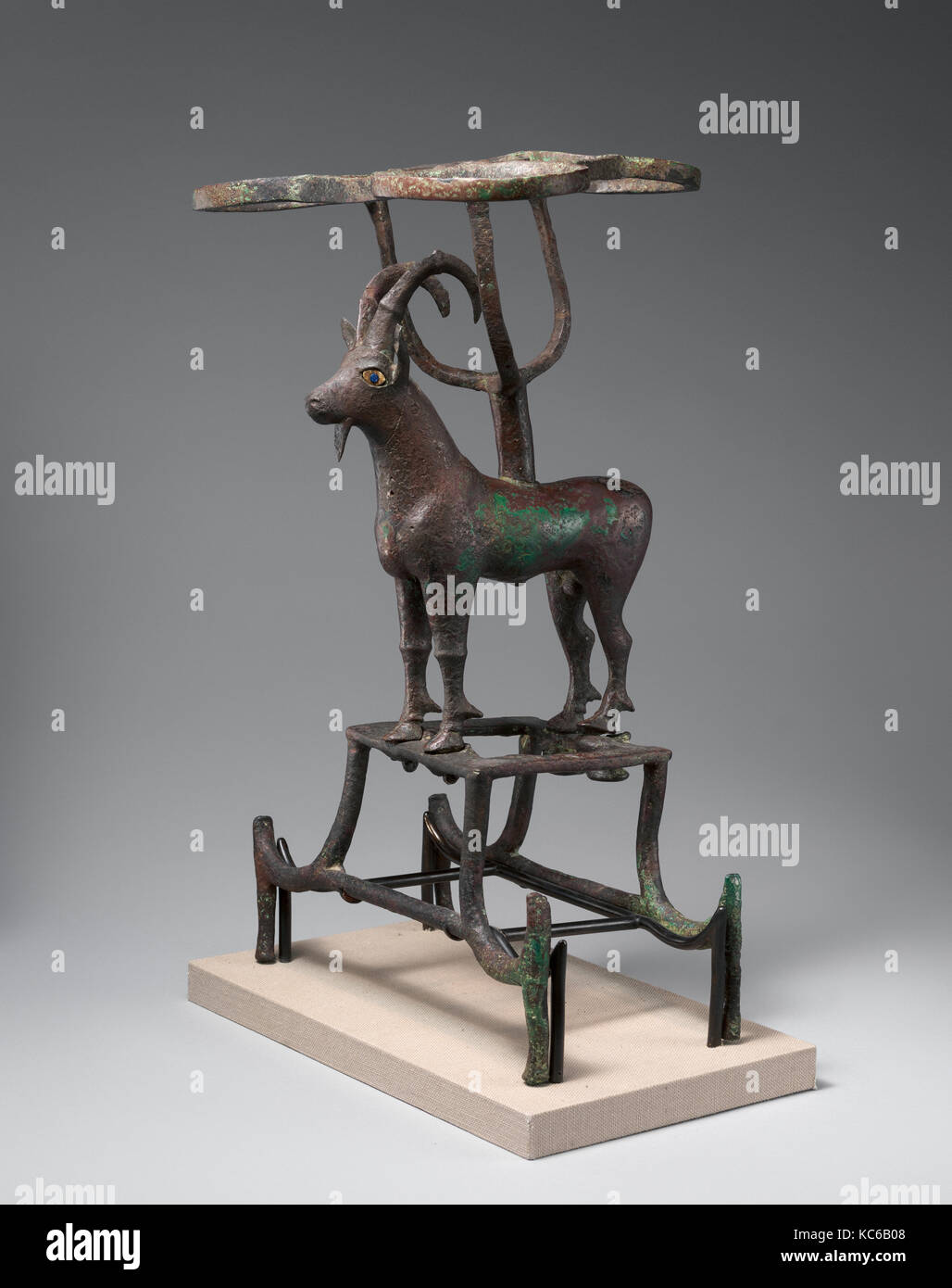 Sumerian early dynastic period iii hi-res stock photography and images ...