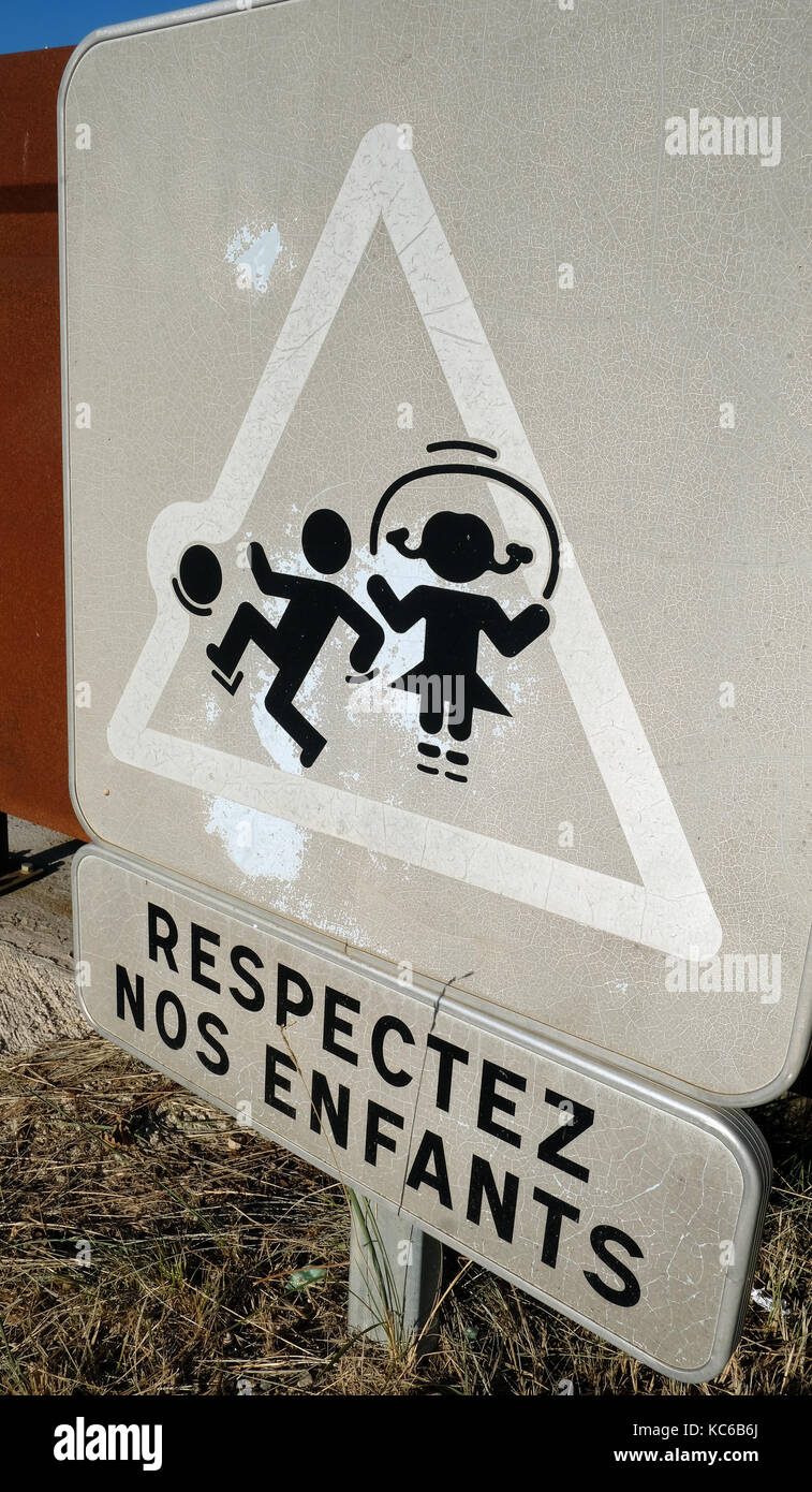 Respectez nos enfants hi-res stock photography and images - Alamy