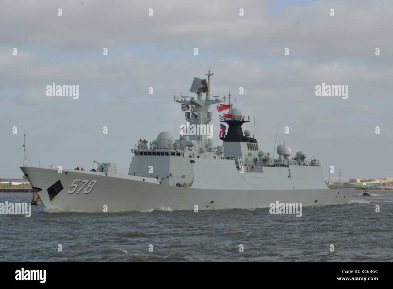 Chinese warship hi-res stock photography and images - Alamy
