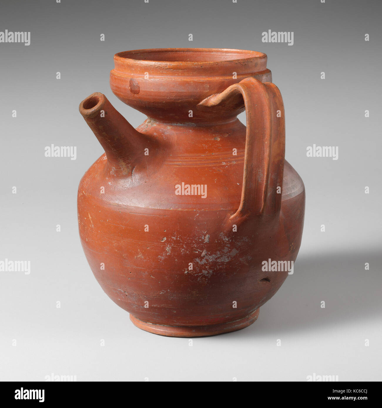 Cypriot strainer vases hi-res stock photography and images - Alamy