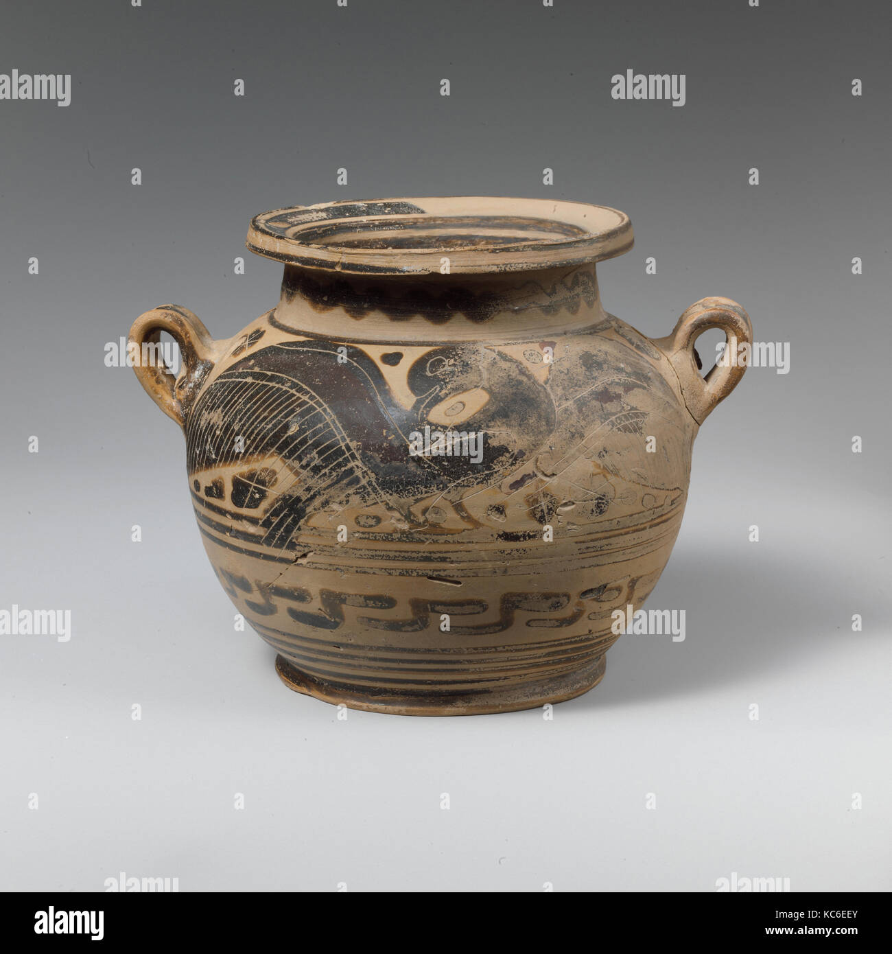 Terracotta pyxis hi-res stock photography and images - Alamy