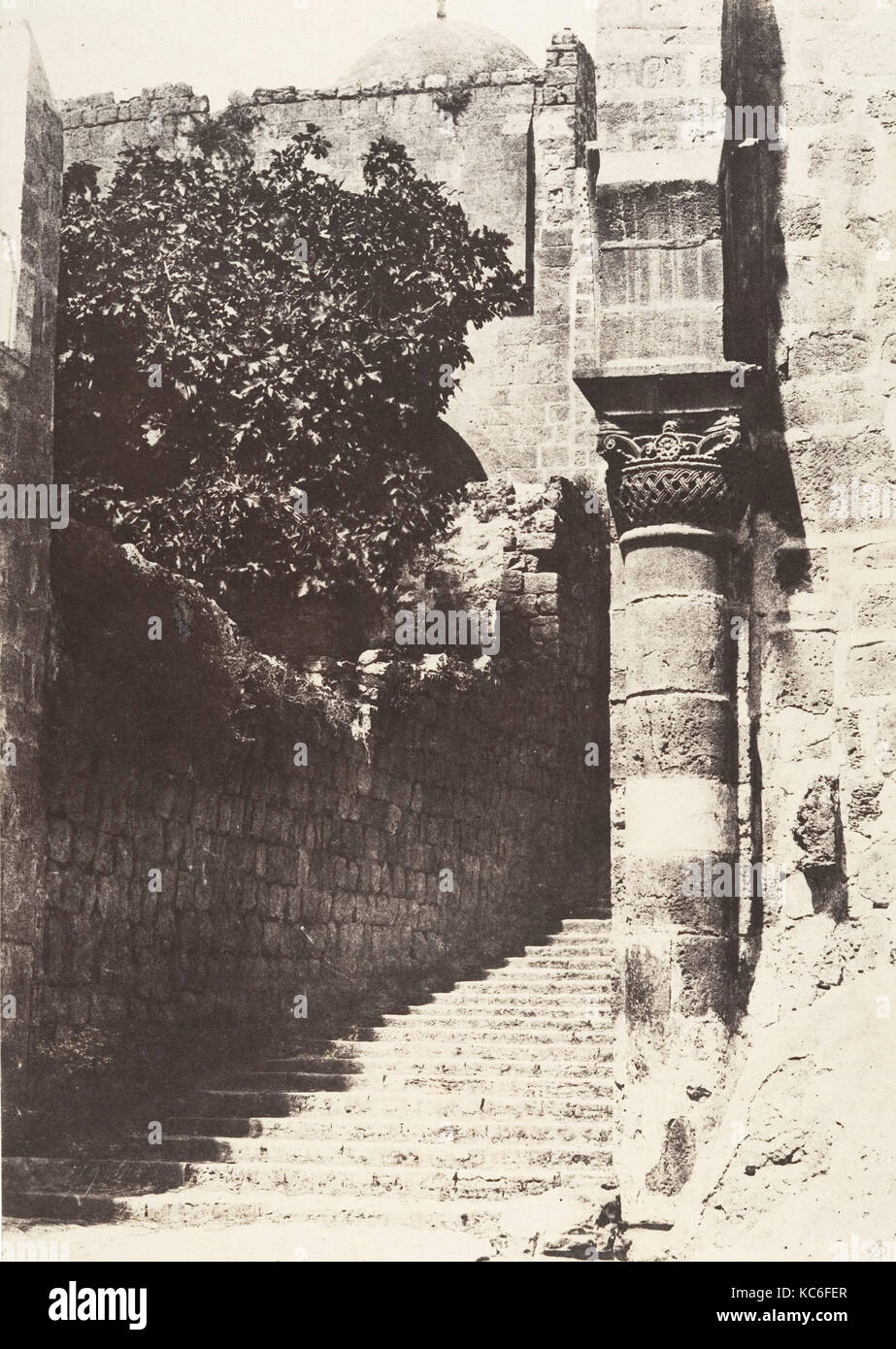 Jérusalem, Saint-Sépulcre, Colonne du parvis, Auguste Salzmann, 1854 ...