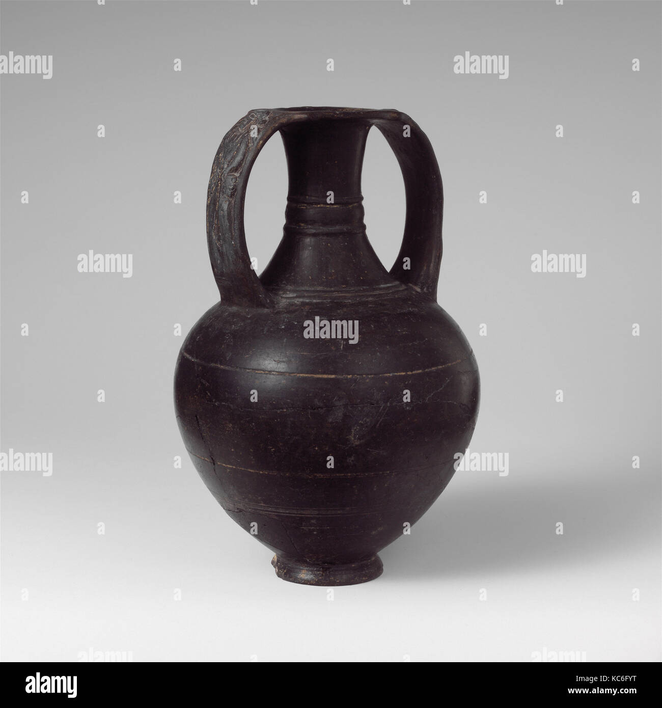 Neck amphora hi-res stock photography and images - Alamy