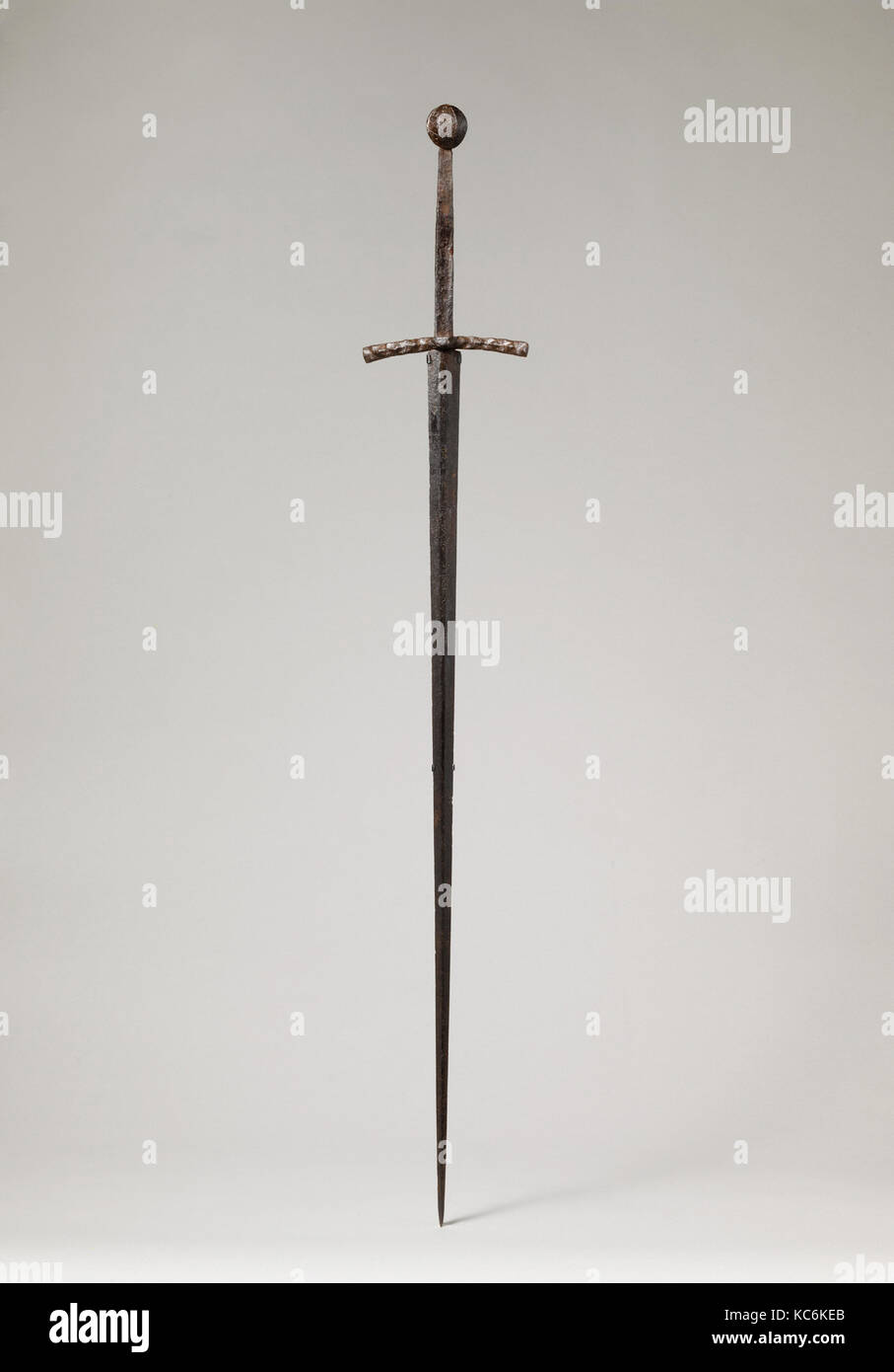 Hand and a half sword hi-res stock photography and images - Alamy