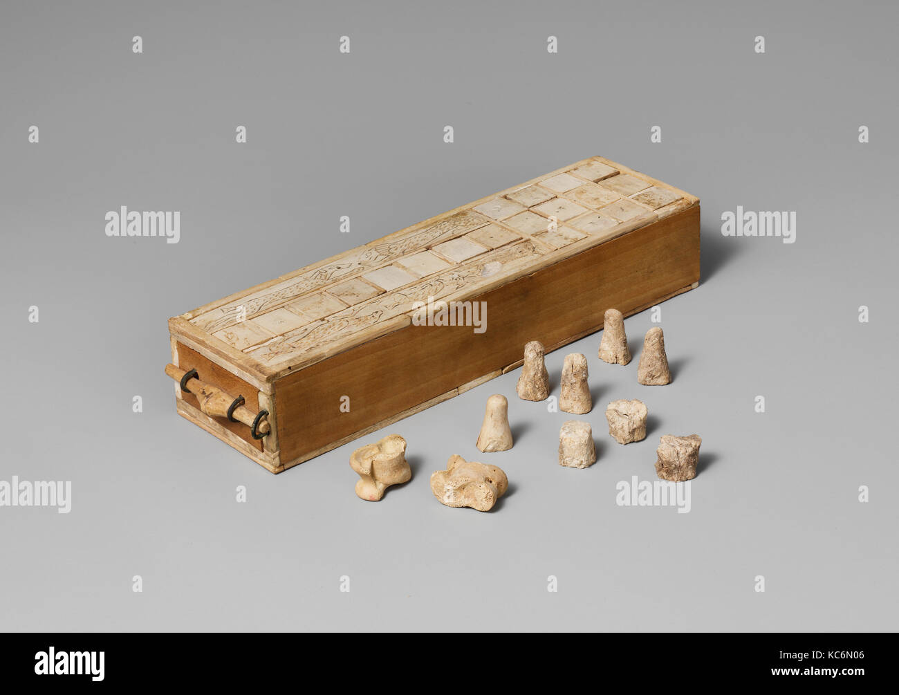 Senet hi-res stock photography and images - Alamy