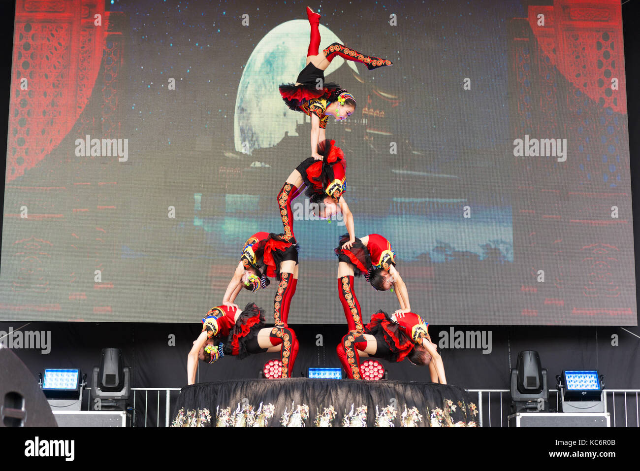 Chinese Contortion Show at the China Festival 2017 in Cologne, Germany ...