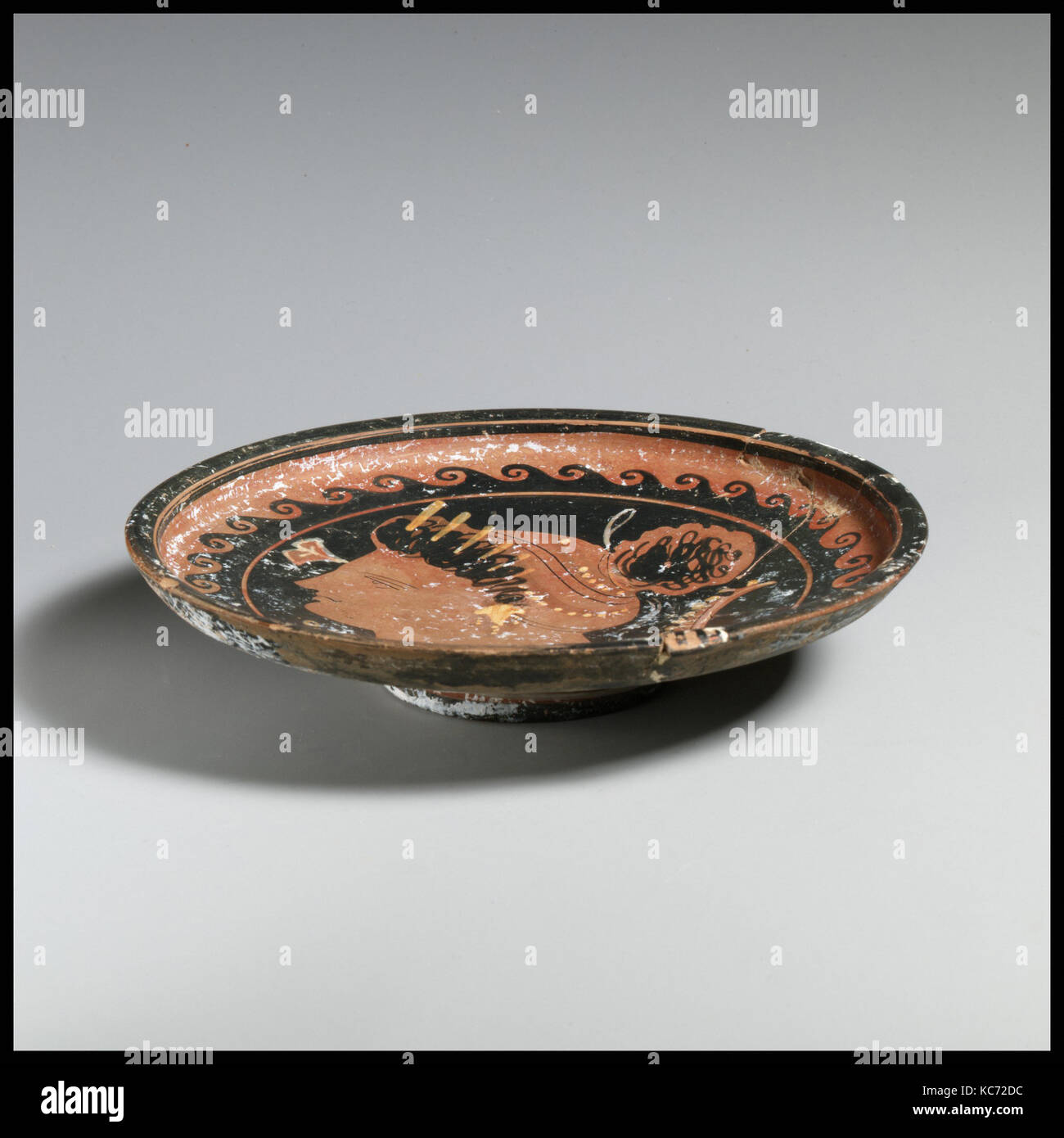 Apulian red figure plate hi-res stock photography and images - Alamy