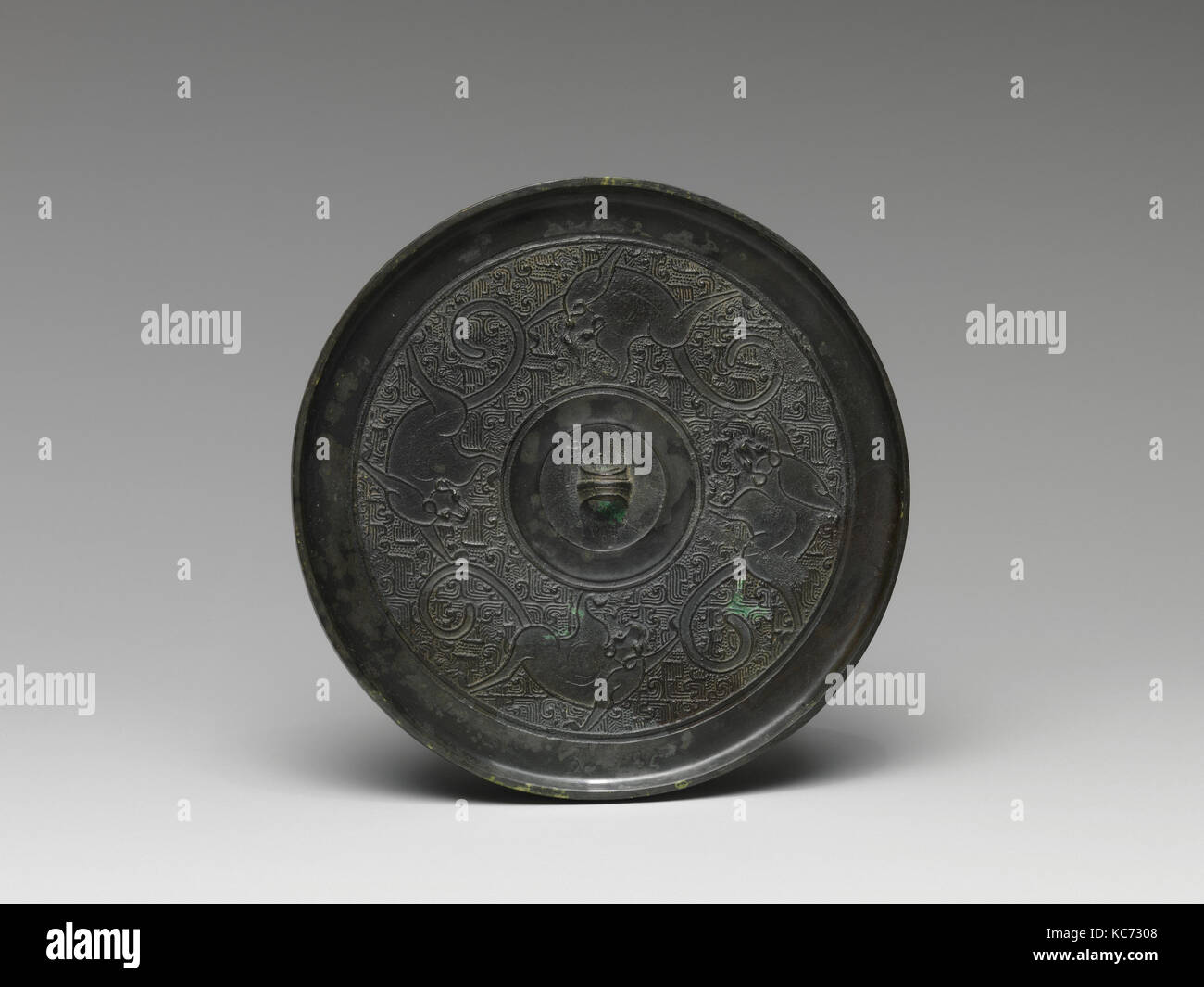Mirror, Eastern Zhou dynasty, Warring States period (475–221 B.C.), 4th ...
