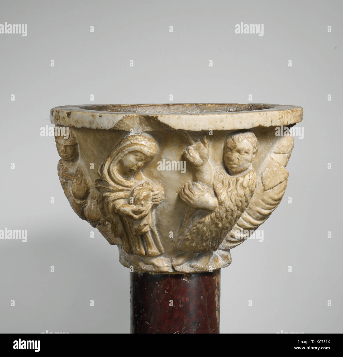 Holy water font hi-res stock photography and images - Alamy