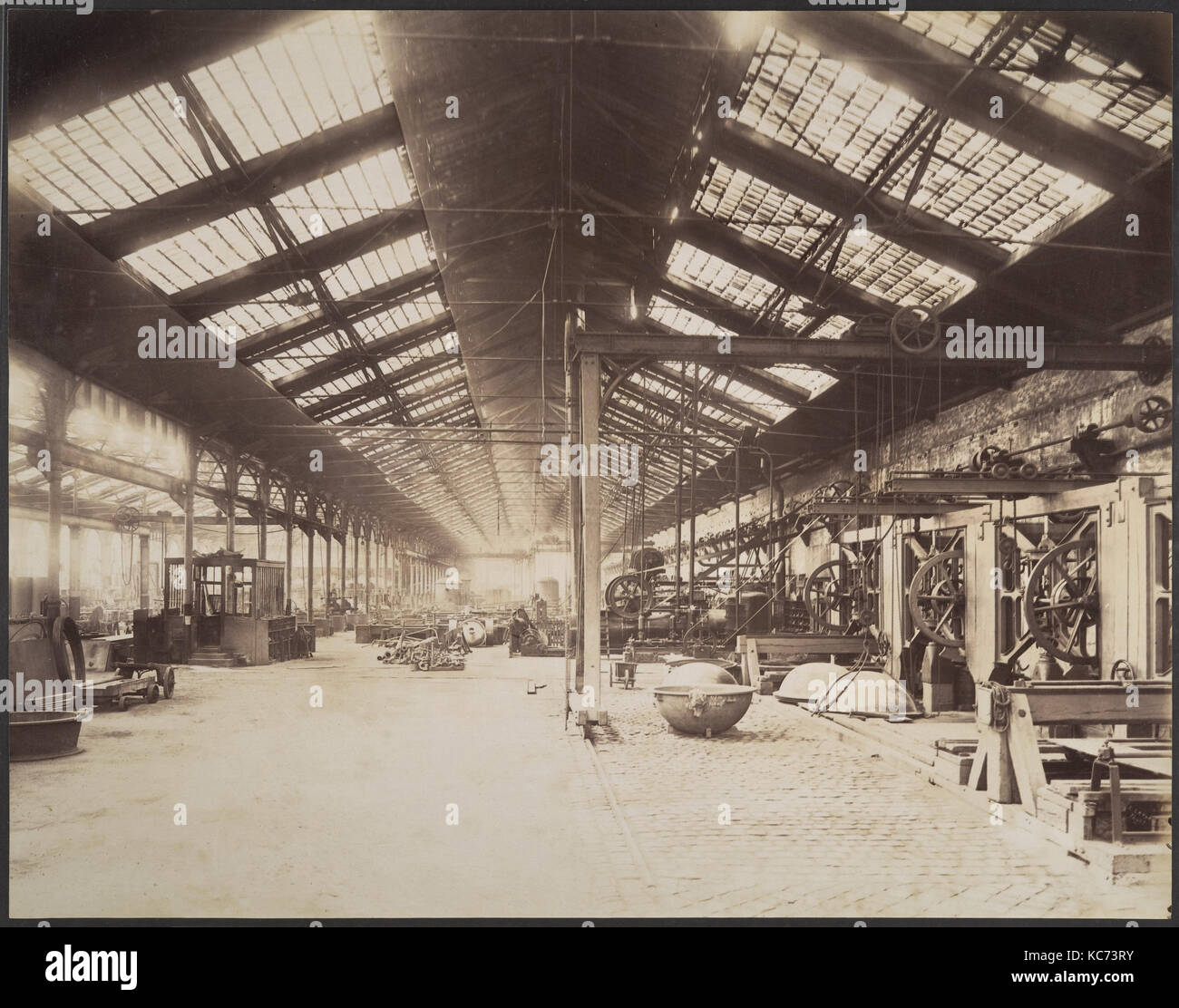Factory 1880 hi-res stock photography and images - Alamy