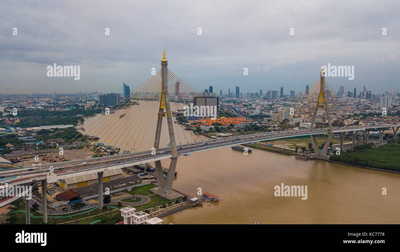 Nine eye bridge hi-res stock photography and images - Alamy