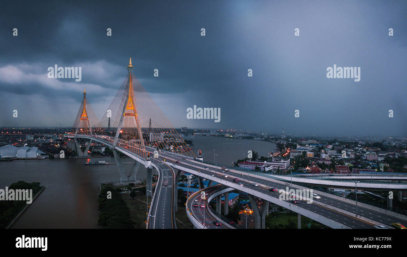Nine eye bridge hi-res stock photography and images - Alamy