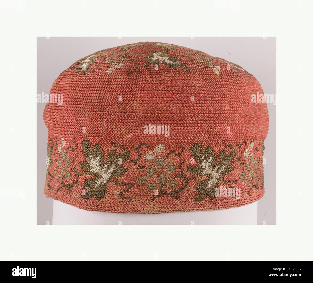 Cap, 18th century, Attributed to Turkey, Silk, H. 10 1/4 in. (26 cm ...