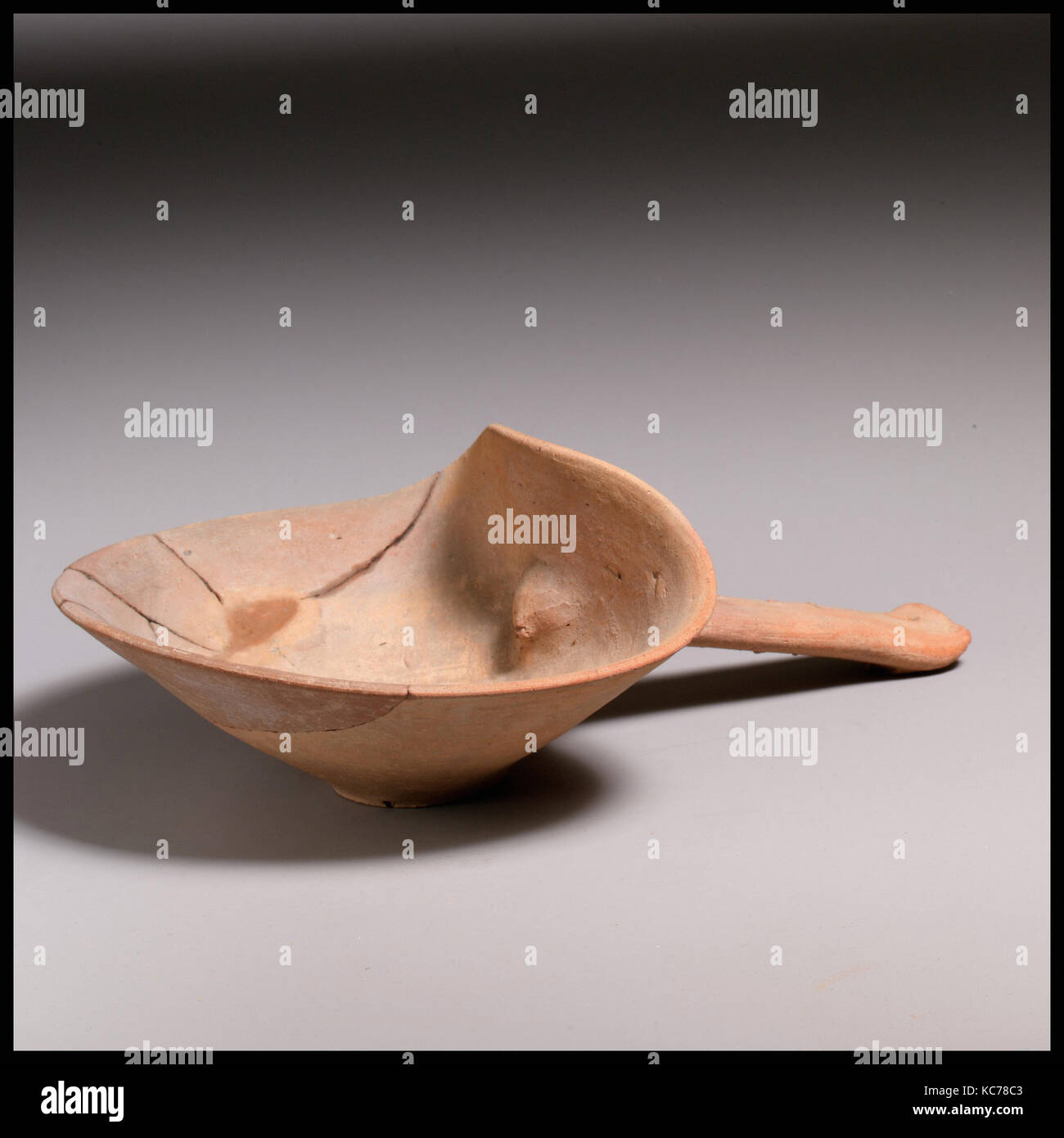 Terracotta scuttle, Late Helladic IIIA-B, ca. 1400–1190 B.C., Mycenaean ...