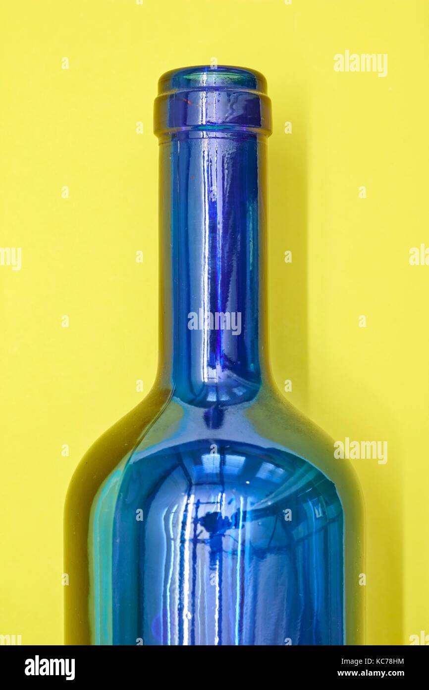 A studio photo of a blue bottle Stock Photo - Alamy
