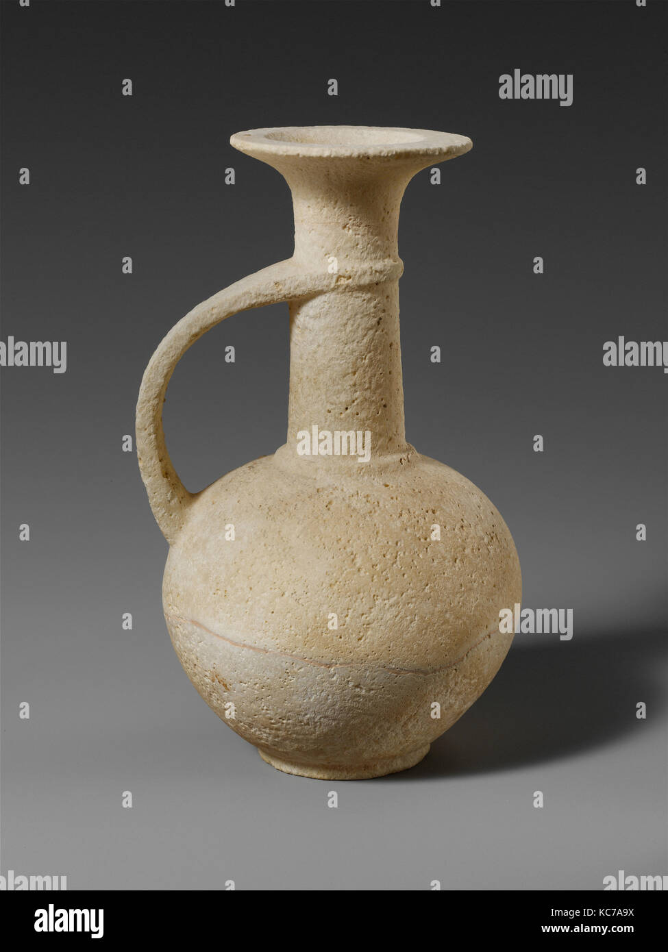 Calcite ring hi-res stock photography and images - Alamy