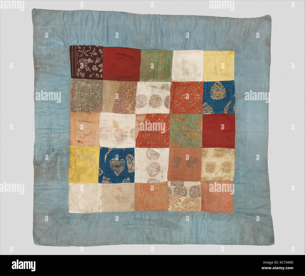 Ming textiles hi-res stock photography and images - Alamy