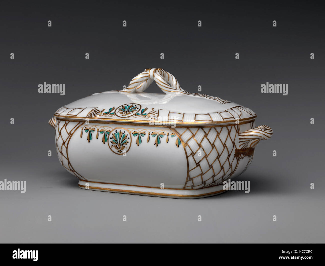 Covered Vegetable Dish, Union Porcelain Works, 1885 Stock Photo - Alamy