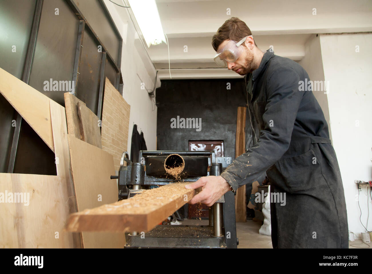 Skilled craft hi-res stock photography and images - Alamy