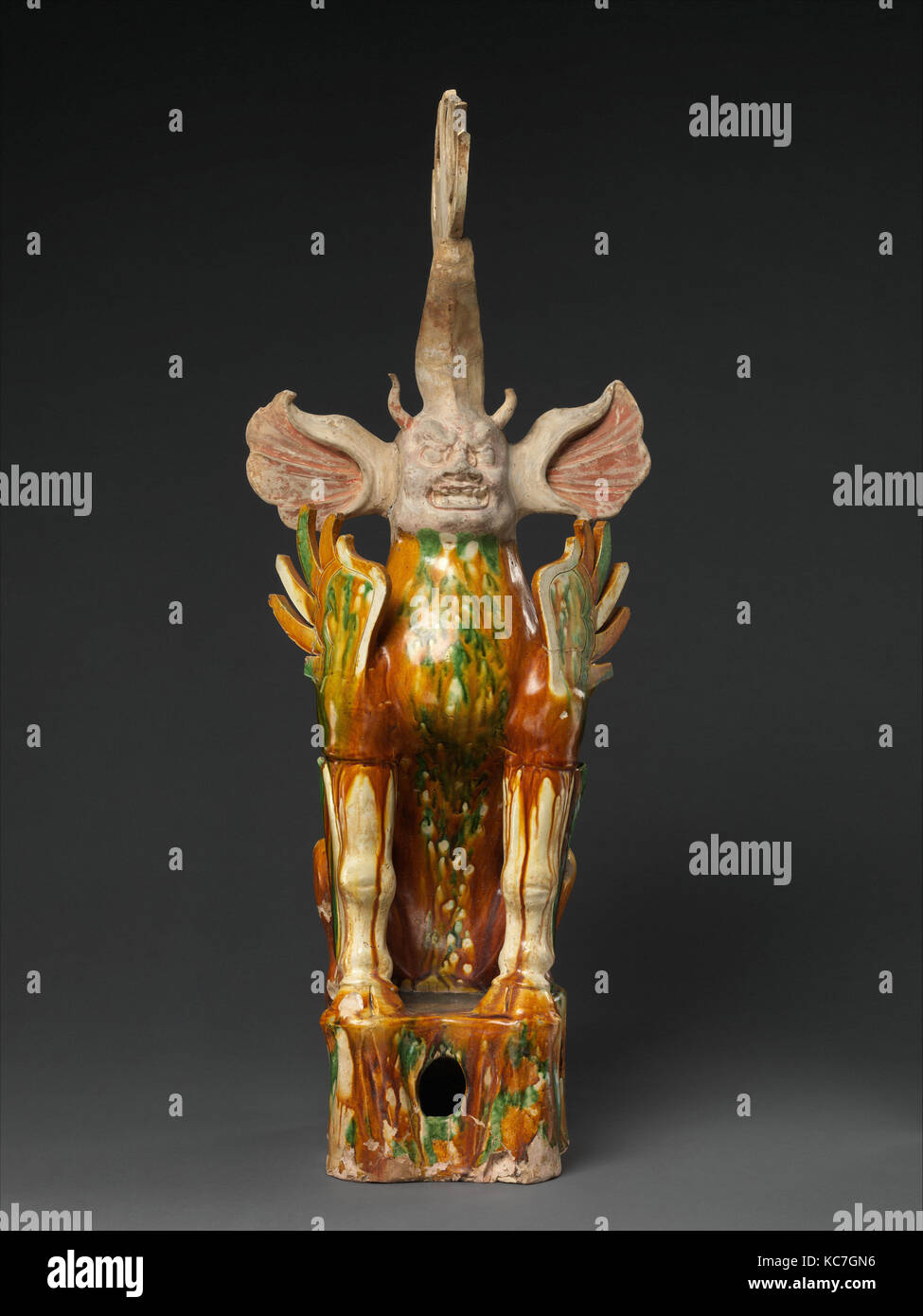 Tang dynasty tomb guardian hi-res stock photography and images - Alamy