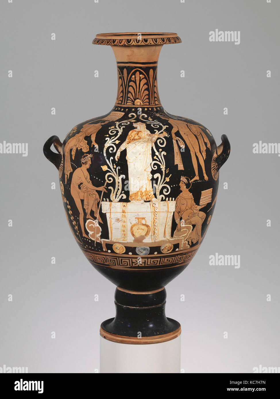 Exceptional shrines hi-res stock photography and images - Alamy