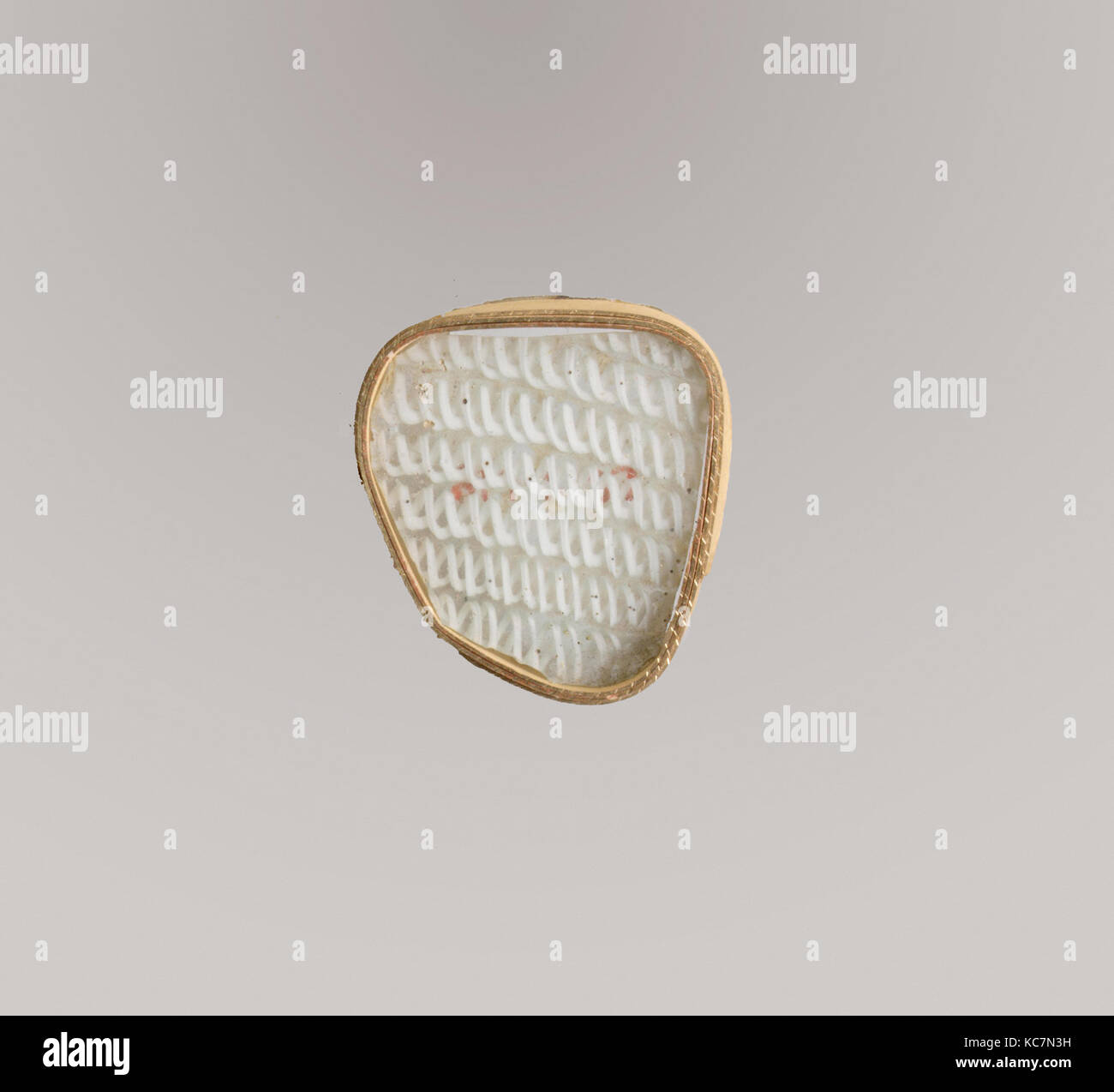 Glass network mosaic fragment hi-res stock photography and images - Alamy