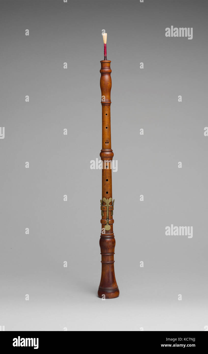 Oboe in C, before 1735, Nürnberg, Germany, German, boxwood, brass ...