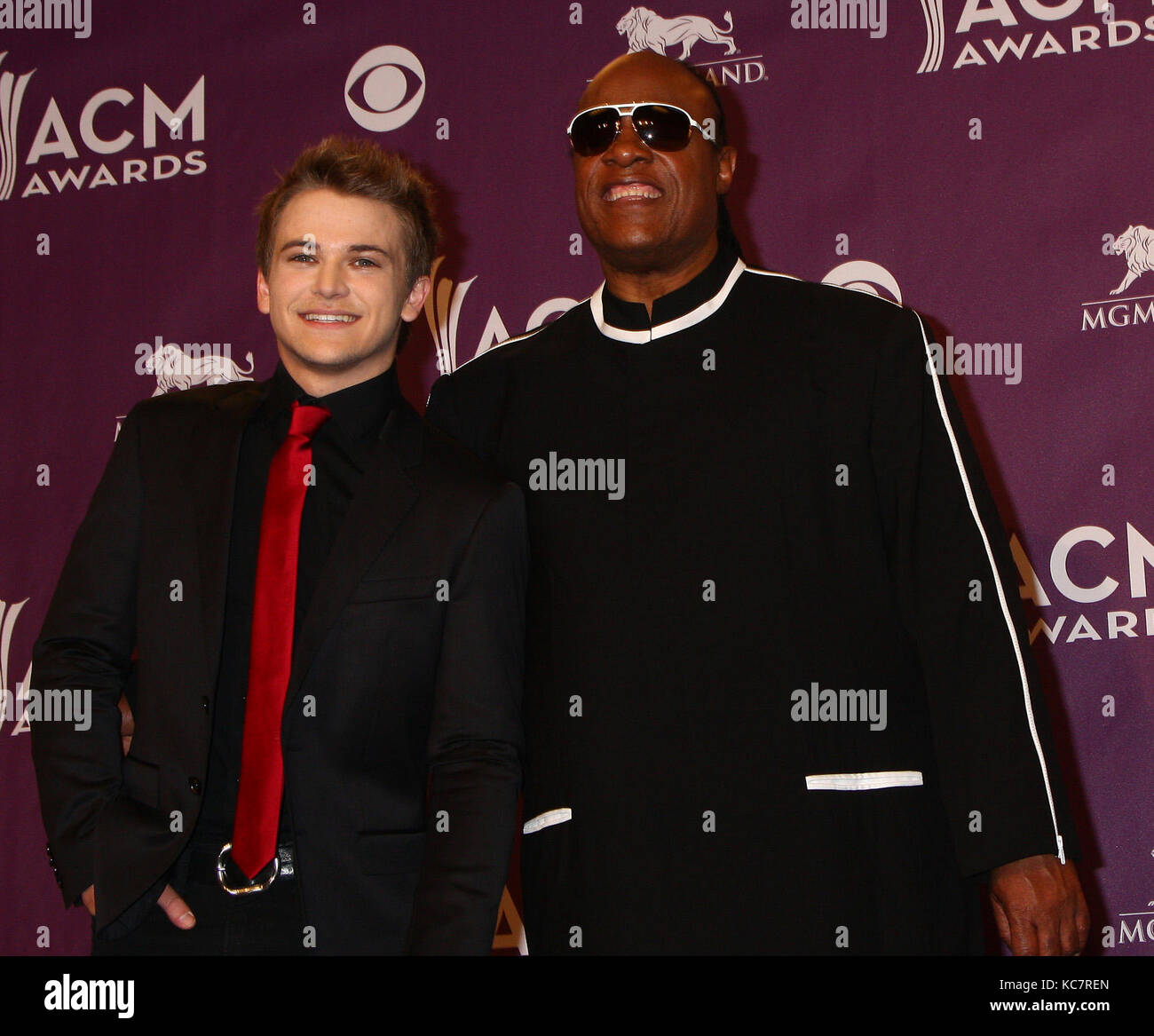 SMG Hunter Hayes, Stevie Wonder FLXX LV Country Music Awards 030813 06 ...