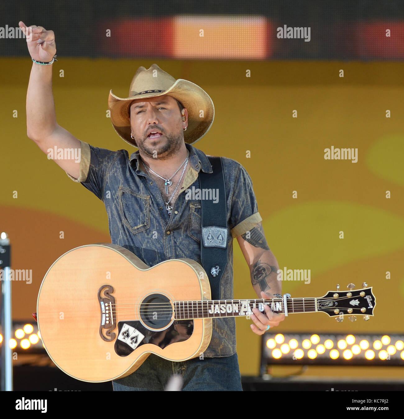 NEW YORK, NY - AUGUST 26: Country music singer Jason Aldean performs on ...