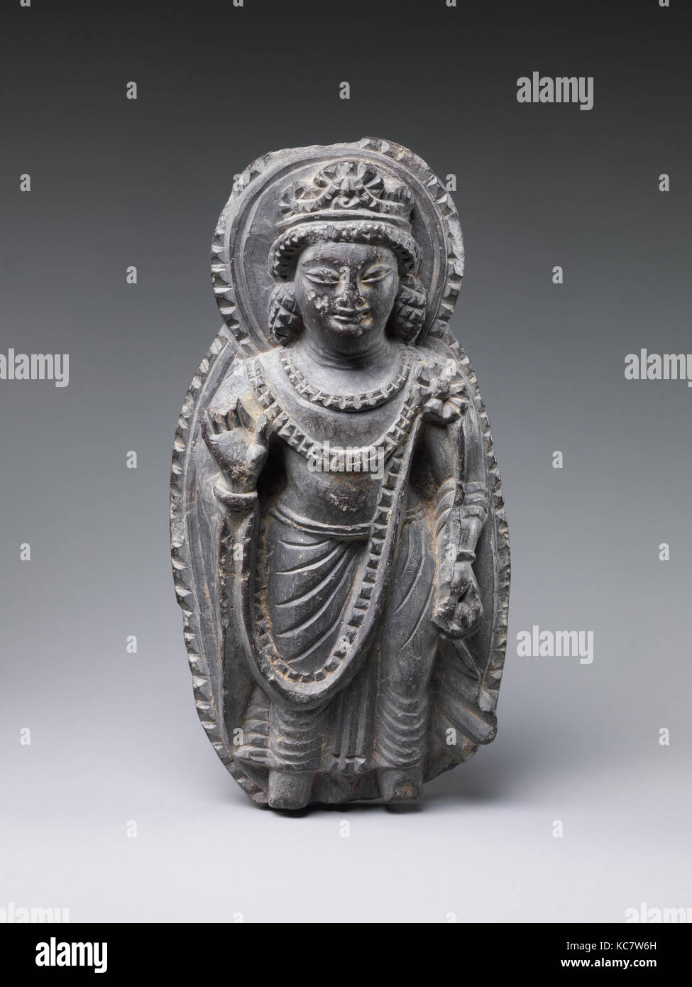 Mandorla hi-res stock photography and images - Alamy