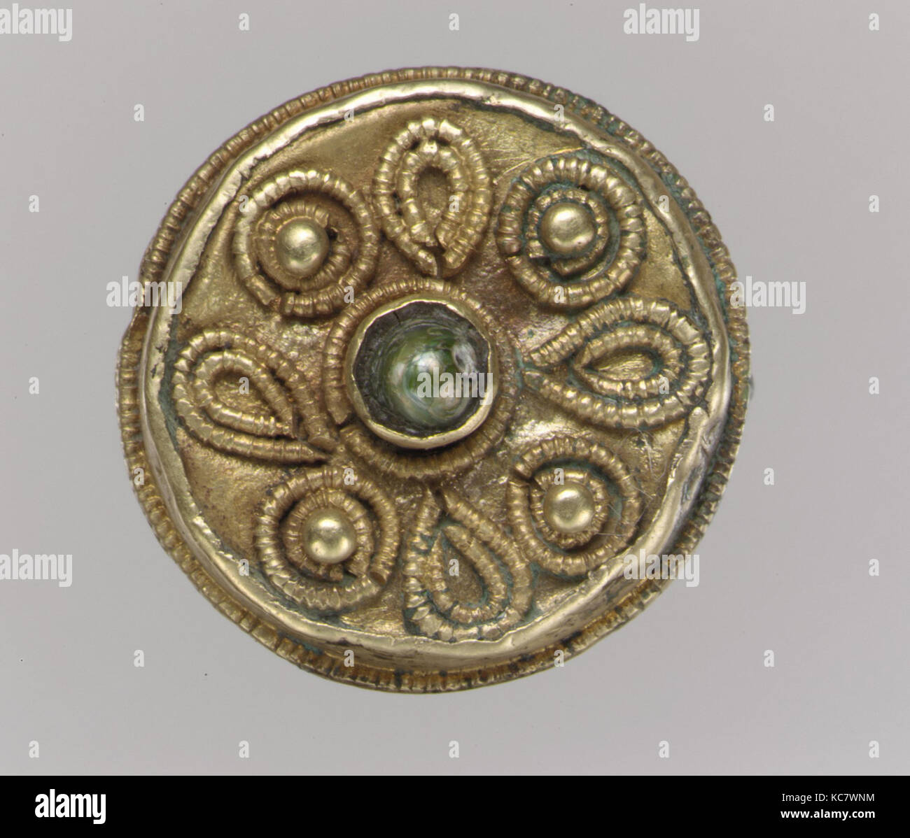 Disk Brooch, 7th century, Frankish, Gold, wire, paste cabochons ...