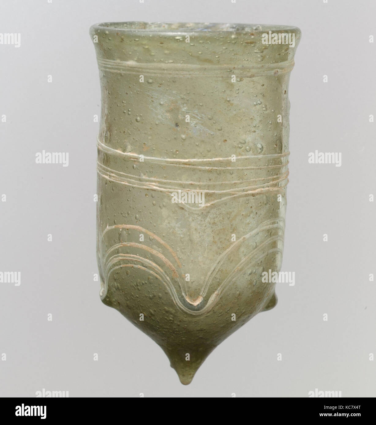 Bell beaker hi-res stock photography and images - Alamy