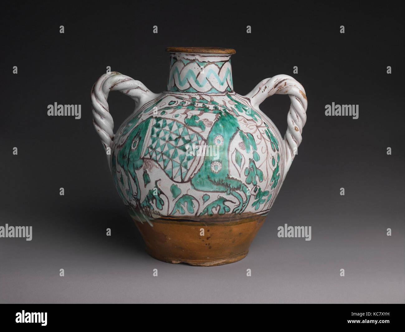 Two handled jar hi-res stock photography and images - Alamy