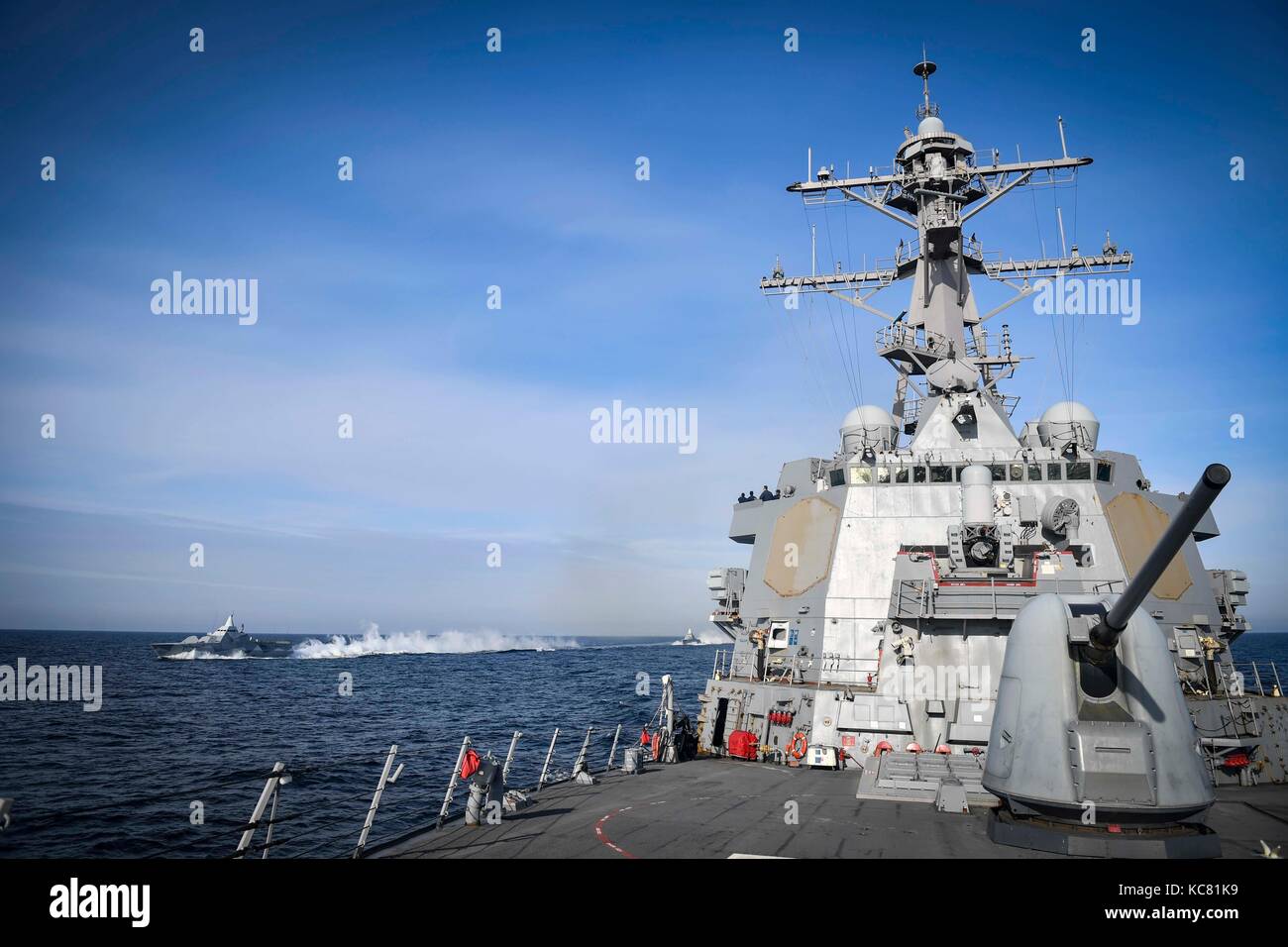 Mark 45 5-inch Gun Stock Photo - Alamy