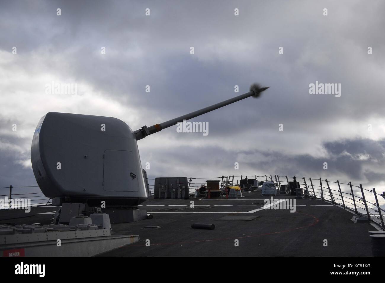 Mark 45 5-inch Gun Stock Photo - Alamy