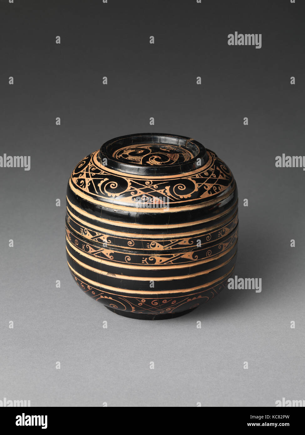 Lacquer box han dynasty hi-res stock photography and images - Alamy