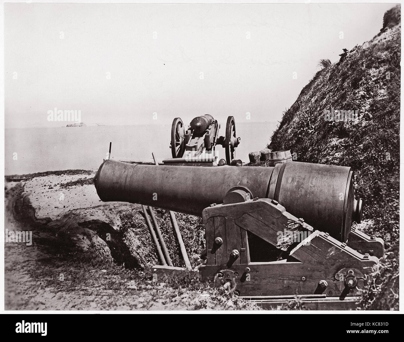 Fort Johnson, James Island, looking toward Fort Sumter, 1861–65 Stock ...