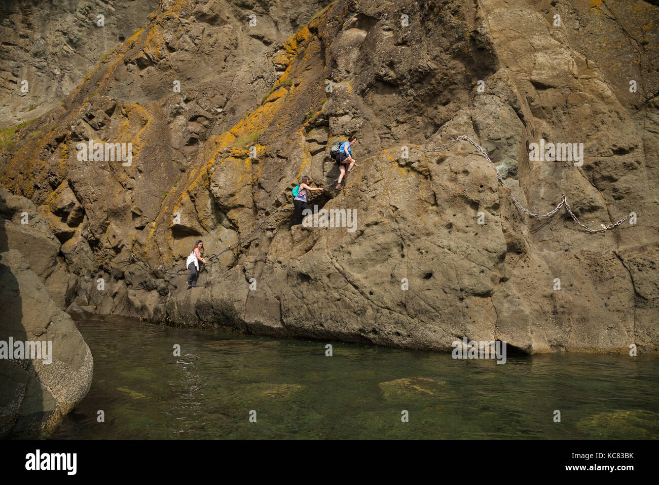 Chain walk elie hi-res stock photography and images - Alamy